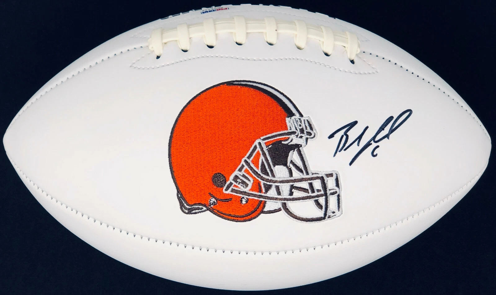 PSA/DNA CLE Browns #6 BAKER MAYFIELD Signed Autographed Logo Football ...