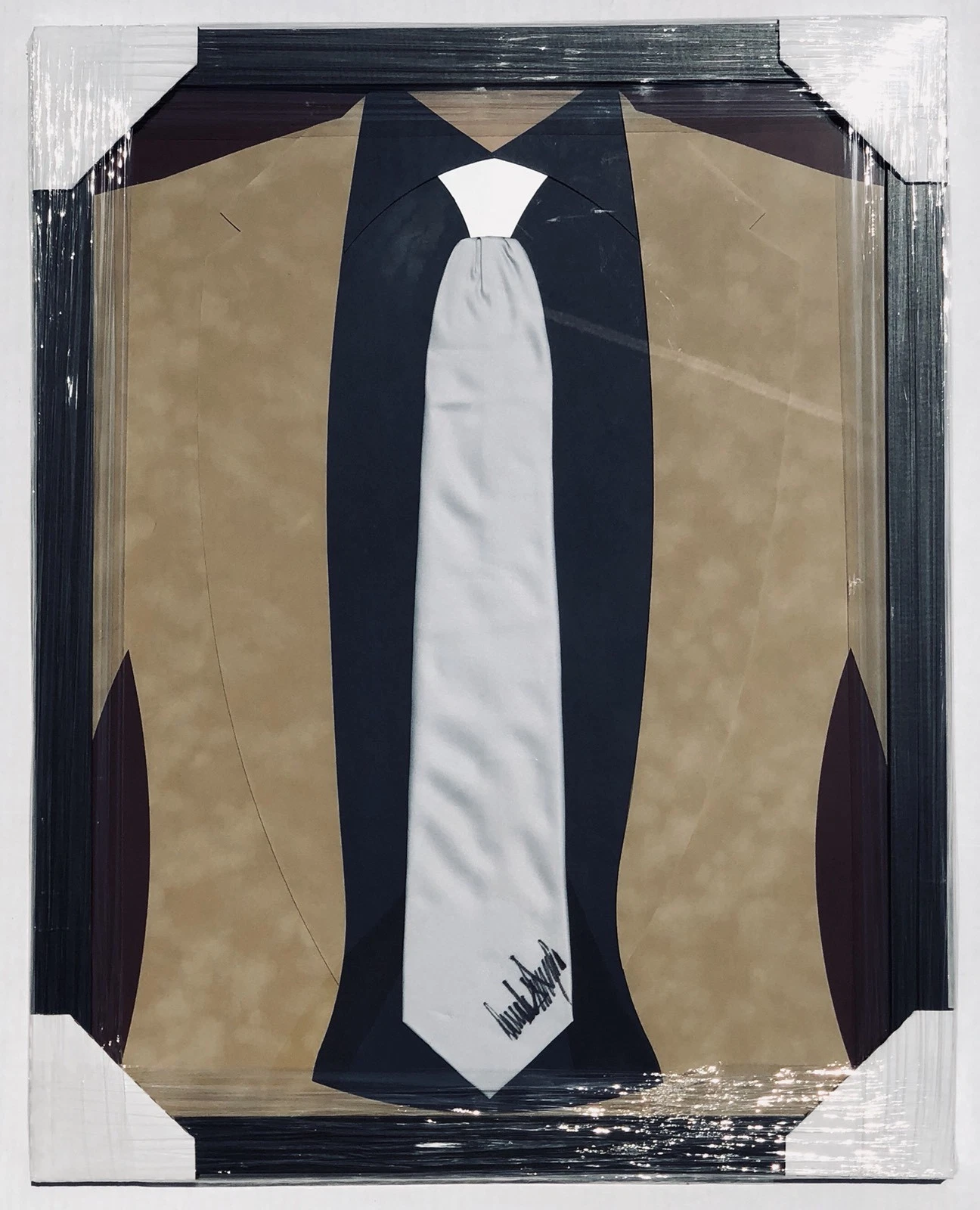 JSA 45th US President DONALD TRUMP Signed Autographed FRAMED Tie FULL ...