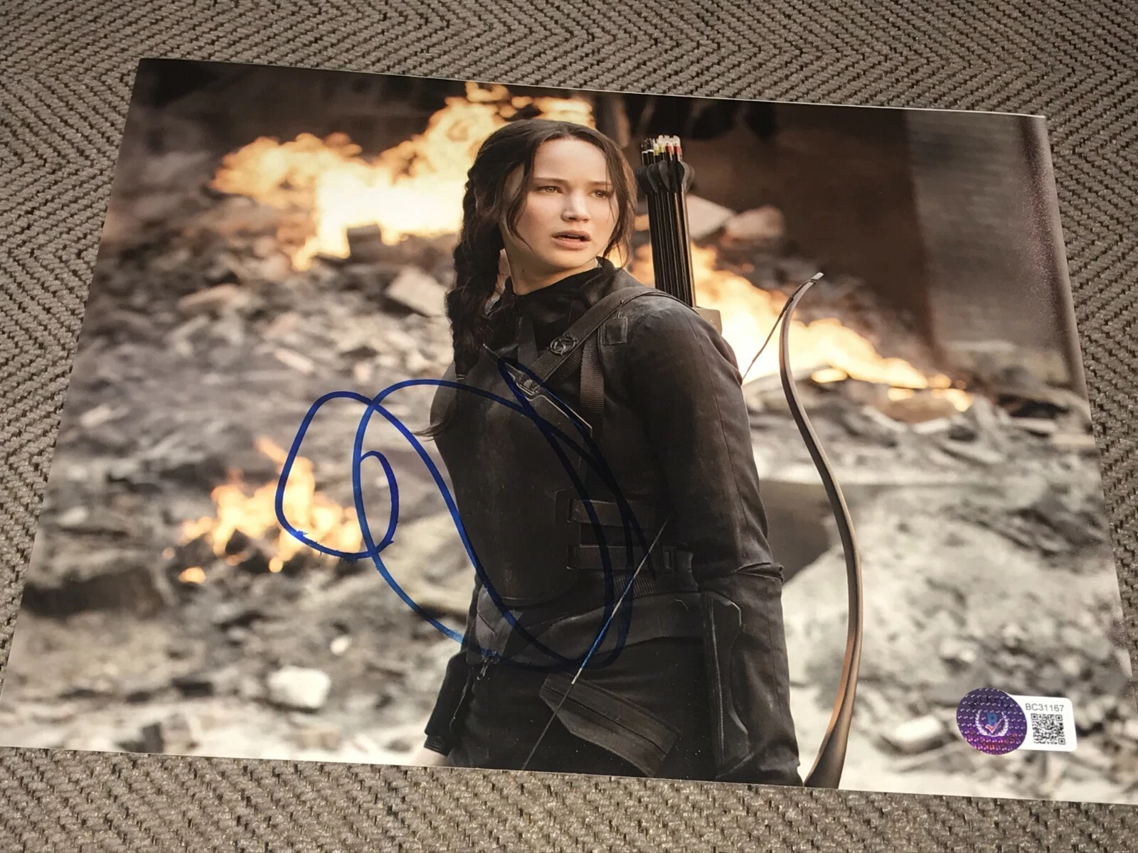 JENNIFER LAWRENCE SIGNED AUTOGRAPH 8x10 PHOTO HUNGER GAMES BECKETT BAS ...