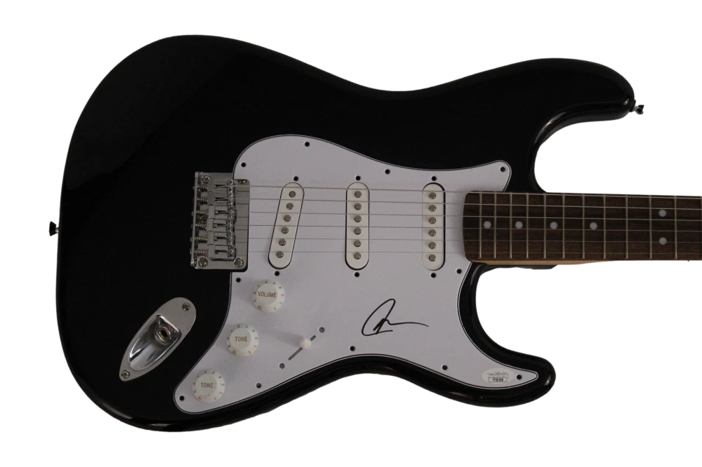 JOE JONAS BROTHERS SIGNED AUTOGRAPH FULL SIZE FENDER ELECTRIC GUITAR ...