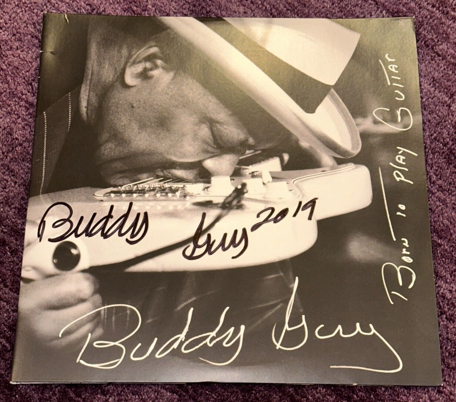 BUDDY GUY Signed BORN TO PLAY GUITAR LP ALBUM COVER Beckett Auth (BAS ...