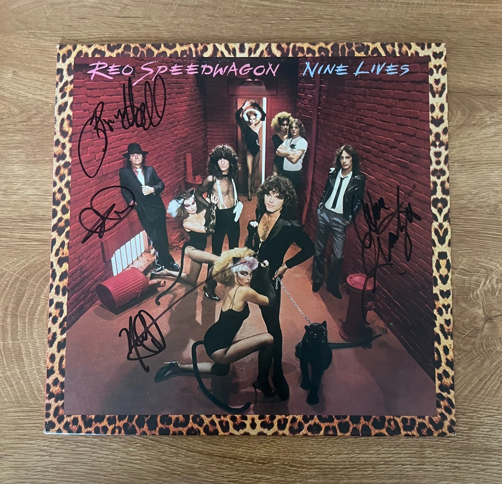 * REO SPEEDWAGON * signed album * NINE LIVES * CRONIN, GRATZER, HALL ...