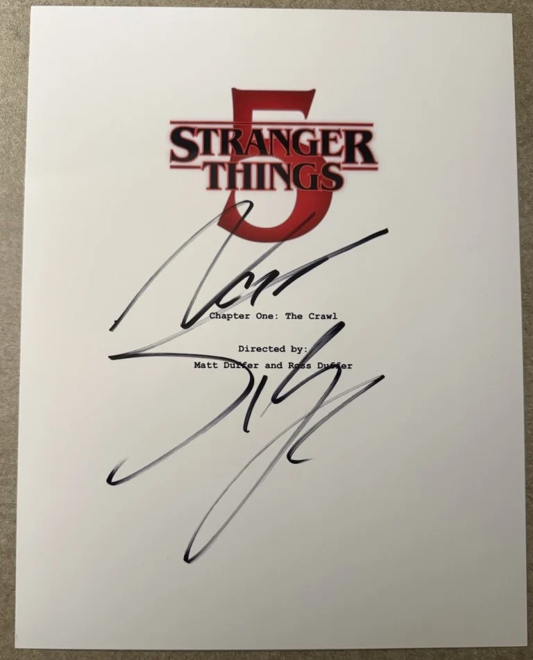 NOAH SCHNAPP SIGNED SCRIPT COVER STRANGER THINGS 5 AUTOGRAPH AUTHENTIC ...