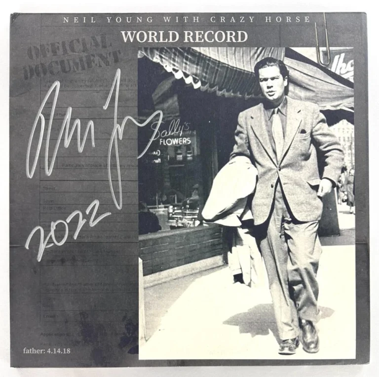 Neil Young Crazy Horse Signed Autograph Album Vinyl Record LP - World ...