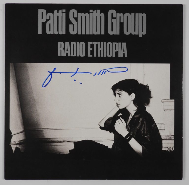 Patti Smith Group JSA Signed Autograph Album Record Vinyl Radio ...