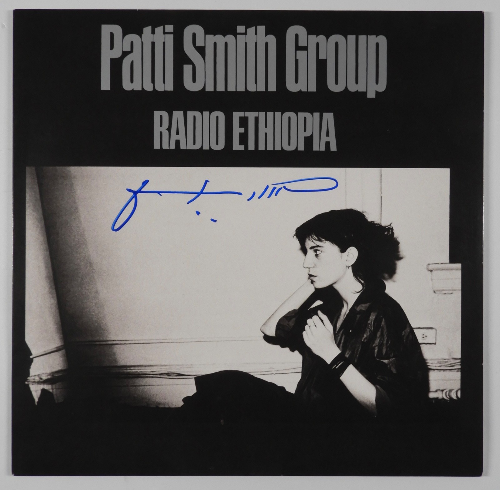 Patti Smith Group JSA Signed Autograph Album Record Vinyl Radio ...