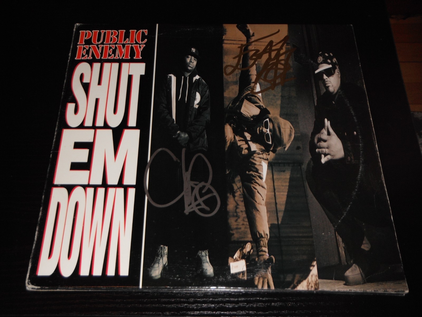PUBLIC ENEMY GROUP SIGNED SHUT EM DOWN VINYL ALBUM FLAVA FLAV AND CHUCK ...